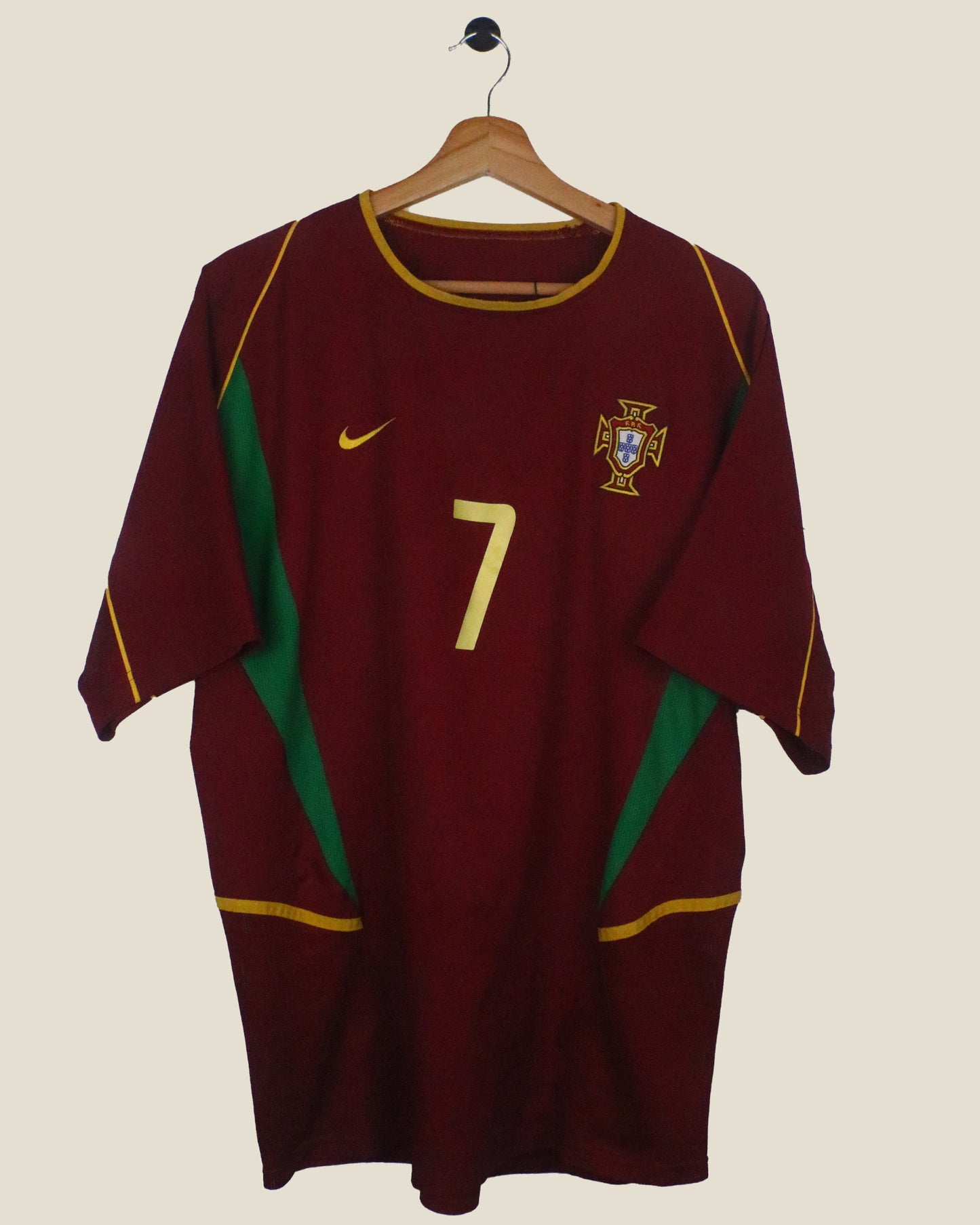 PORTUGAL 2002 FIGO #7 HOME (L) NIKE – Kick Off Vintage